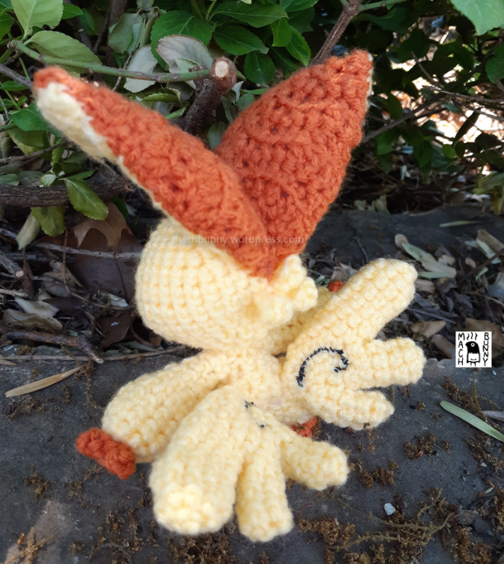 From the Old Toybox: Victini Amigurumi | Machbunny Projects