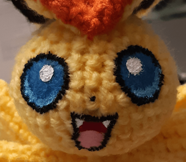 From the Old Toybox: Victini Amigurumi | Machbunny Projects